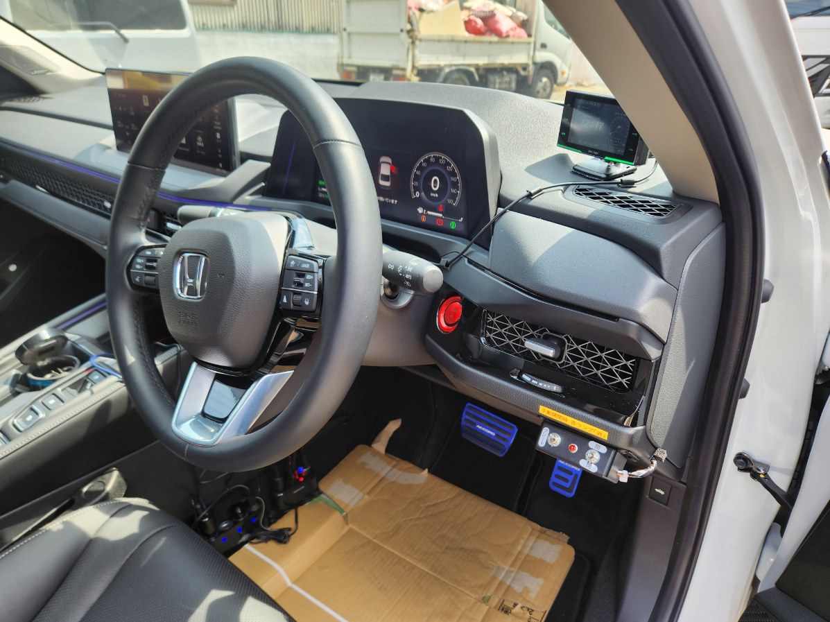 【自動ドア】アコードe:HEV（CY2）に電動ドアを施工しました ｜ フタバシステム株式会社